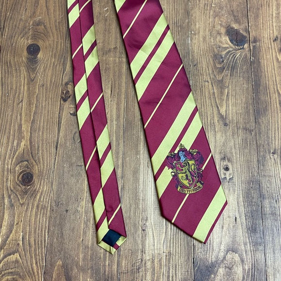Warner Bros. | Accessories | Harry Potter Gryffindor Neck Tie Maroon ...